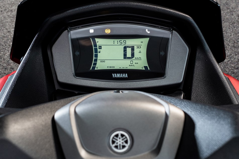 2021-on Yamaha NMAX 125 Review: Frugal and so easy to ride