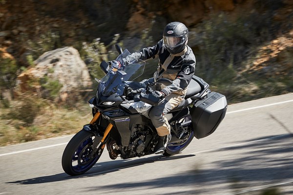 YAMAHA TRACER 9 (2021 - on) Review