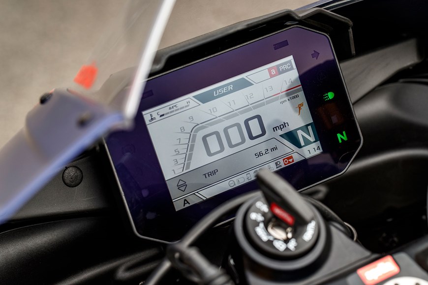 APRILIA RSV4 FACTORY (2021 - on) Review