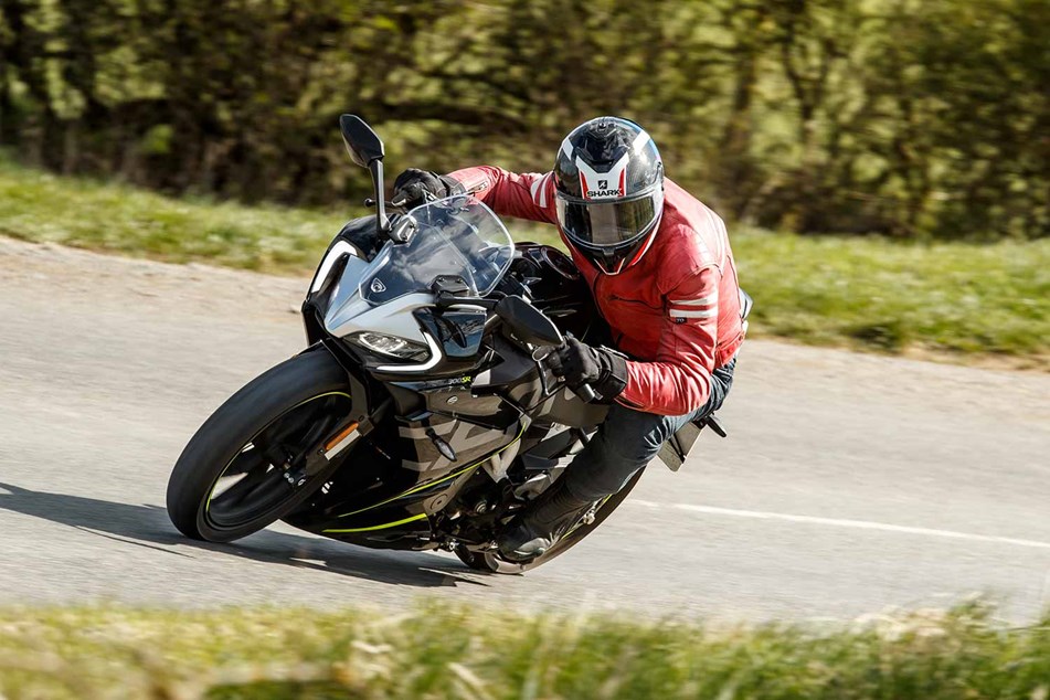 CF MOTO 300SR (2021 - on) Review