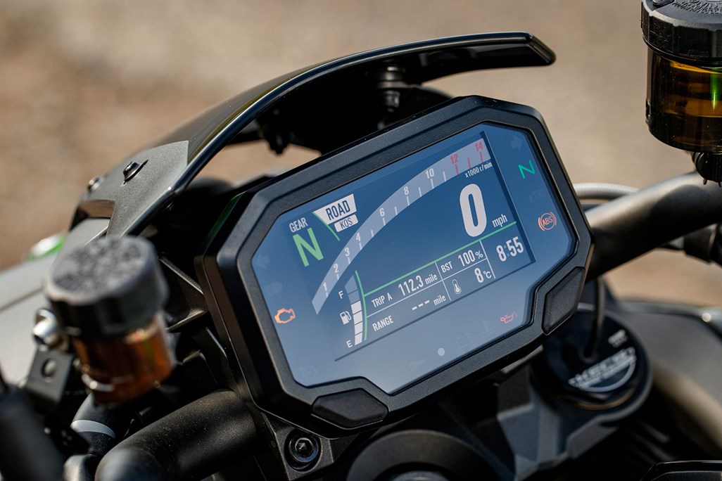 KAWASAKI Z H2 SE (2021 - on) Review