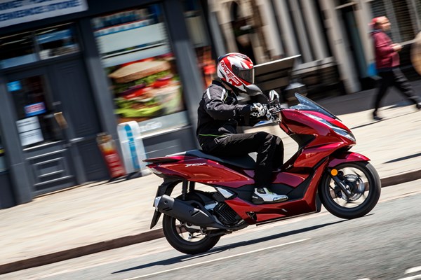 HONDA PCX 125 (2021 - on) Review