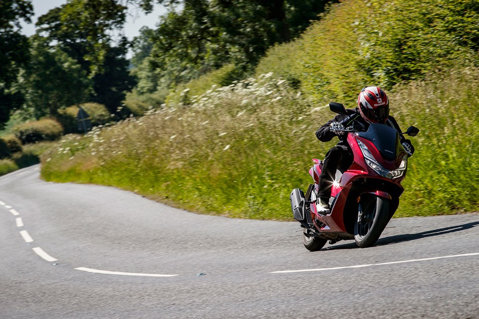 HONDA PCX 125 (2021 - on) Review