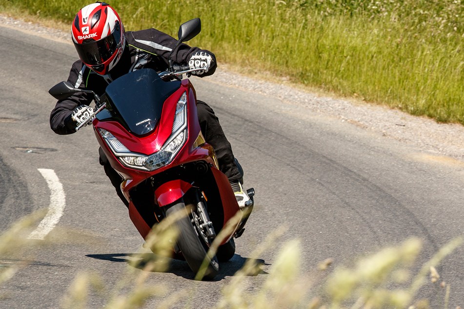 HONDA PCX 125 (2021 - on) Review