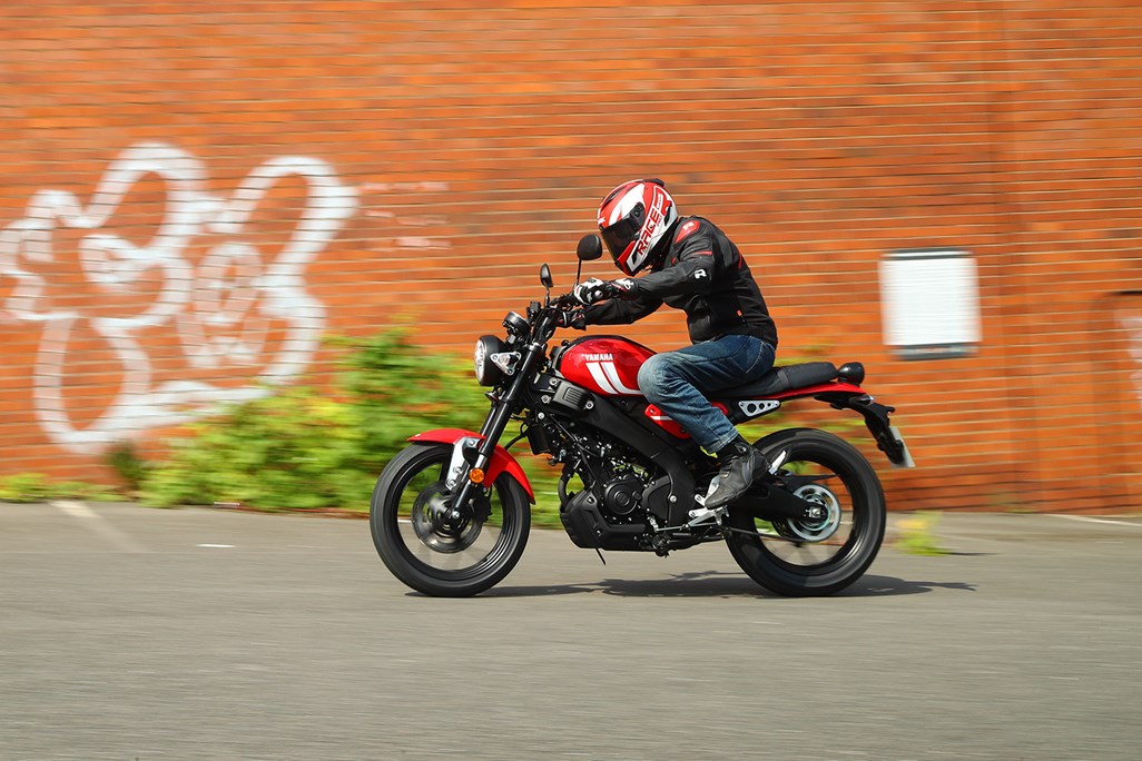 2021-on Yamaha XSR125 review: Retro big bike feel and poise