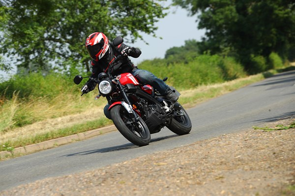 2021-on Yamaha XSR125 review: Retro big bike feel and poise