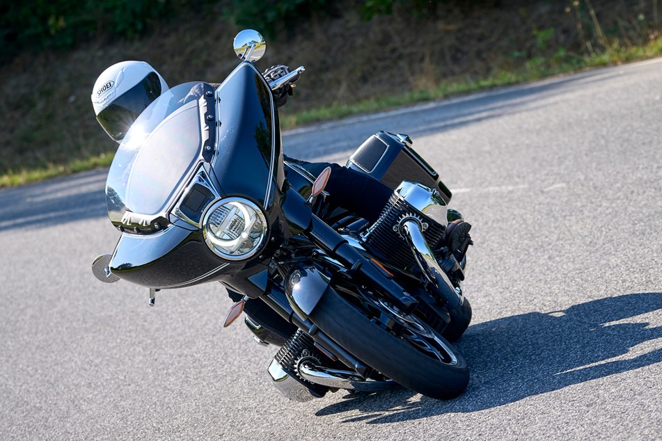 BMW R18B (2021 - on) Review