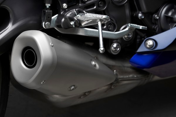 2022 Yamaha R7 review - likeable middleweight sportsbike