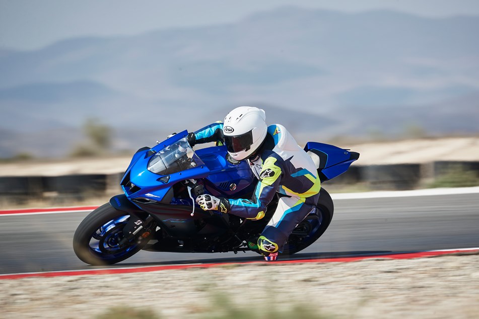 2022 Yamaha R7 review - likeable middleweight sportsbike