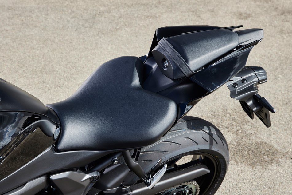 2022 Yamaha R7 review - likeable middleweight sportsbike