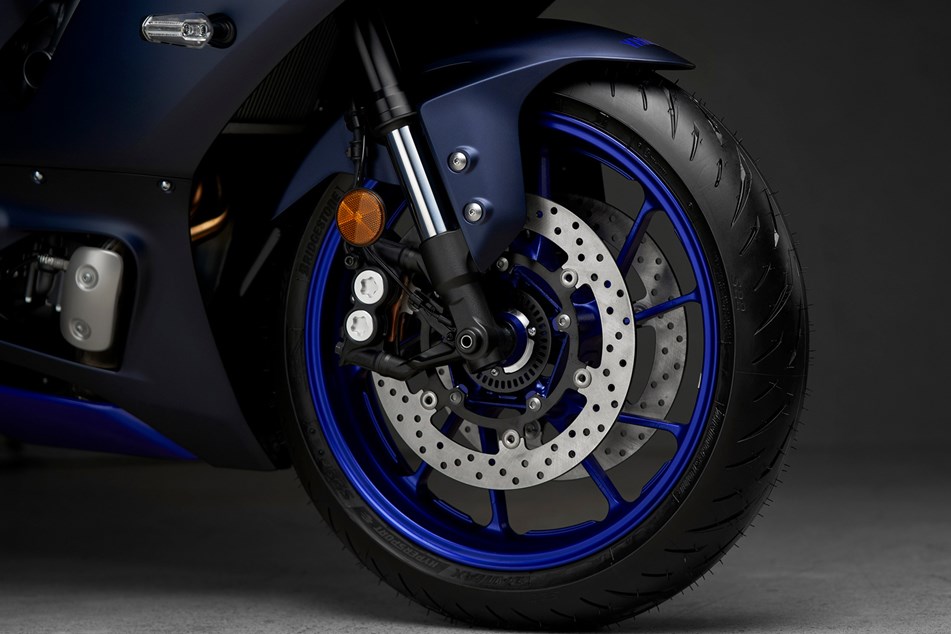 2022 Yamaha R7 review - likeable middleweight sportsbike