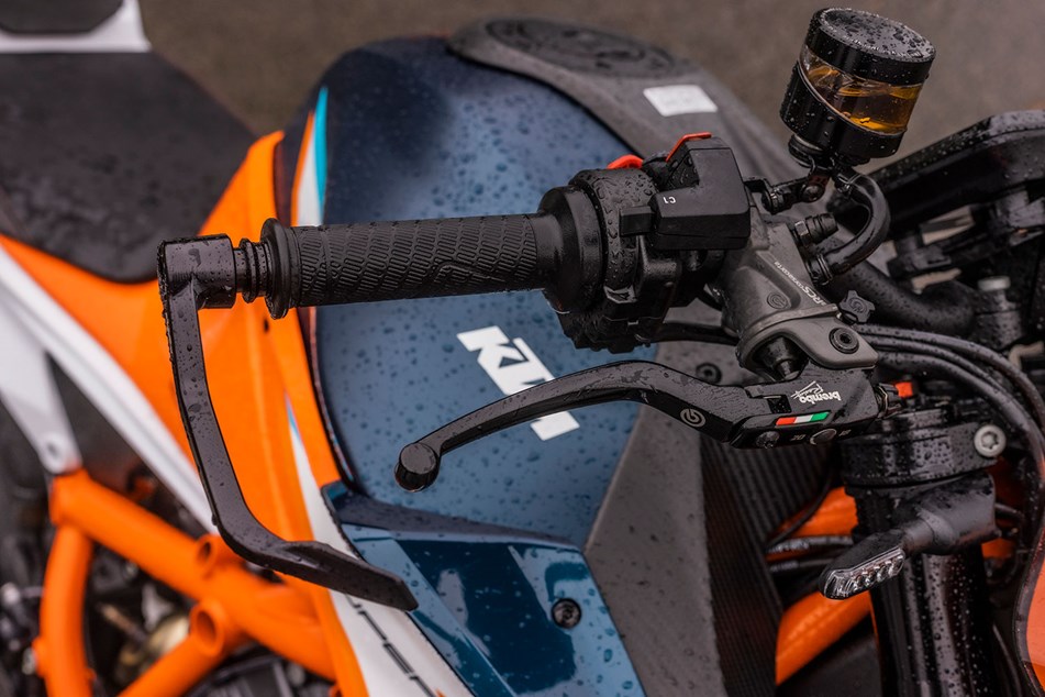 KTM 1290 SUPERDUKE RR (2021 - on) Review