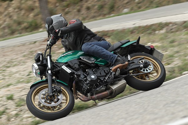 KAWASAKI Z650RS (2022 - on) Review