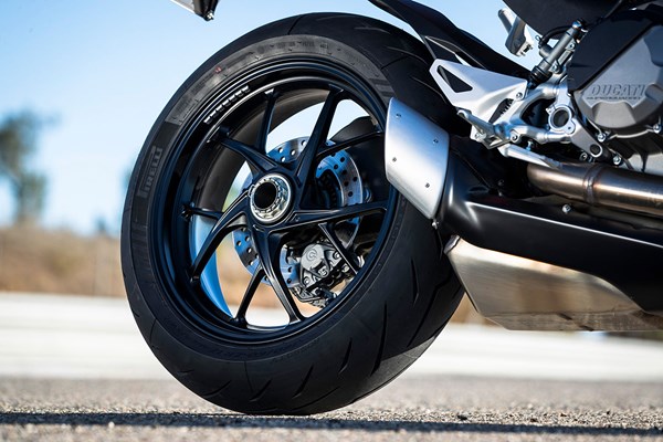 2022-2024 Ducati Streetfighter V2 review: The naked Panigale