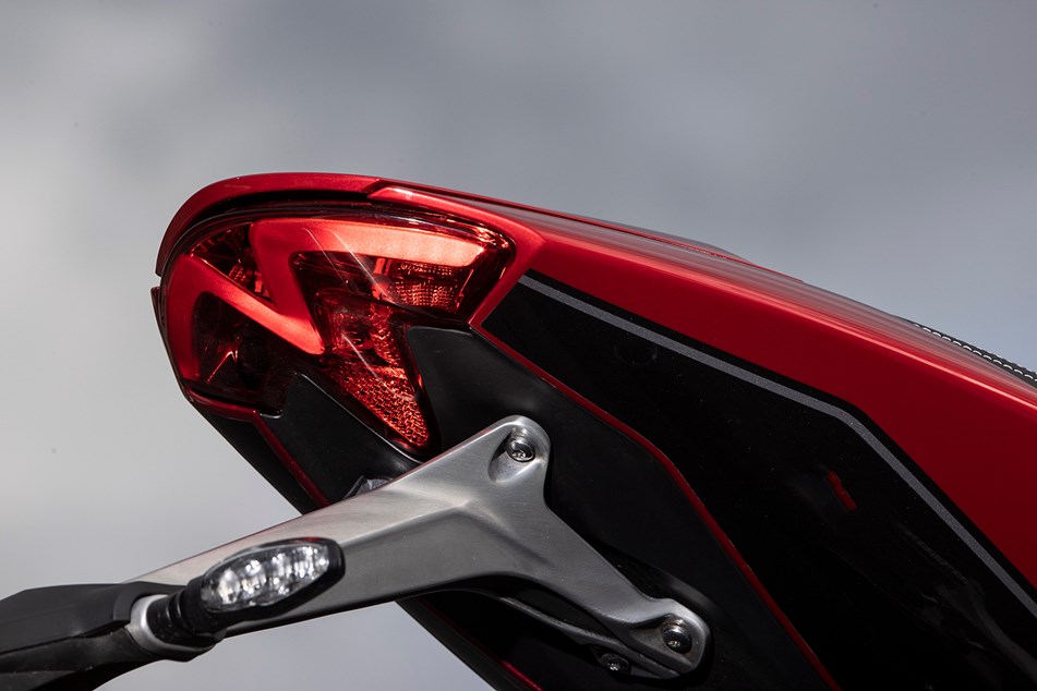 2022-2024 Triumph Speed Triple 1200 RR Review: Specification