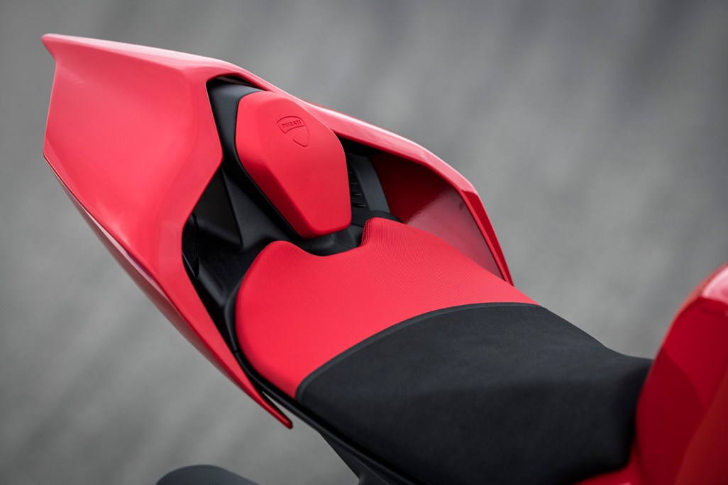 2022-2024 Ducati Panigale V4 S review