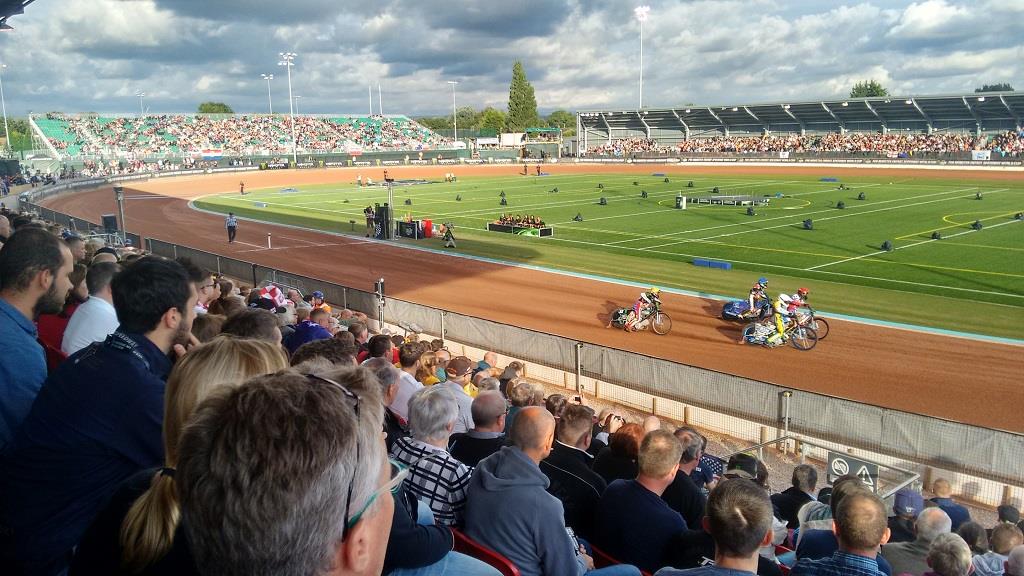 Speedway: Aussies hold nerve to reach World Cup Final