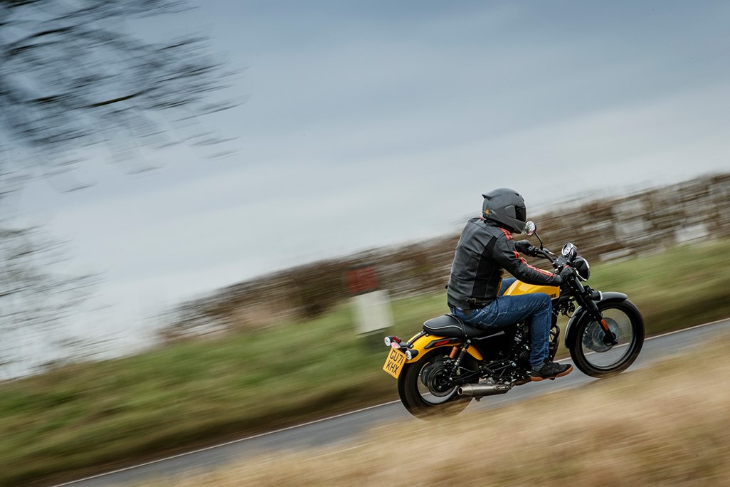 SINNIS OUTLAW 125 (2022 - on) Review