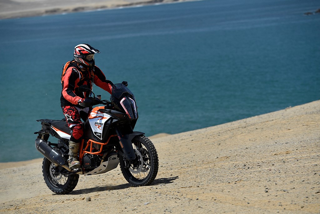 KTM 1290 Super Adventure R lives up to the promise