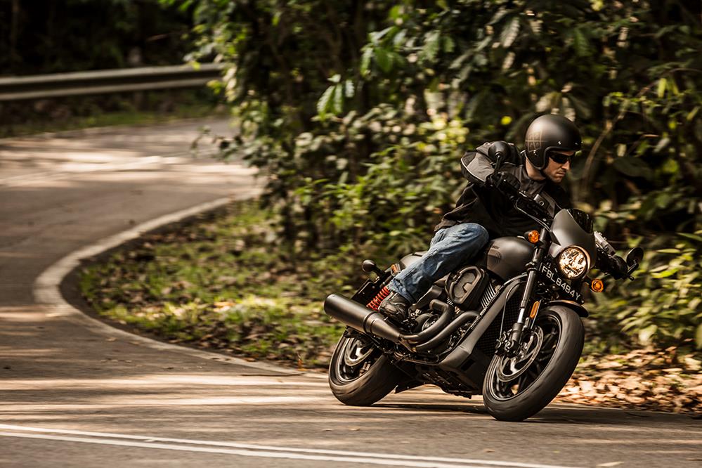 Harley-Davidson Street Rod: To V-twin or not to V-twin?