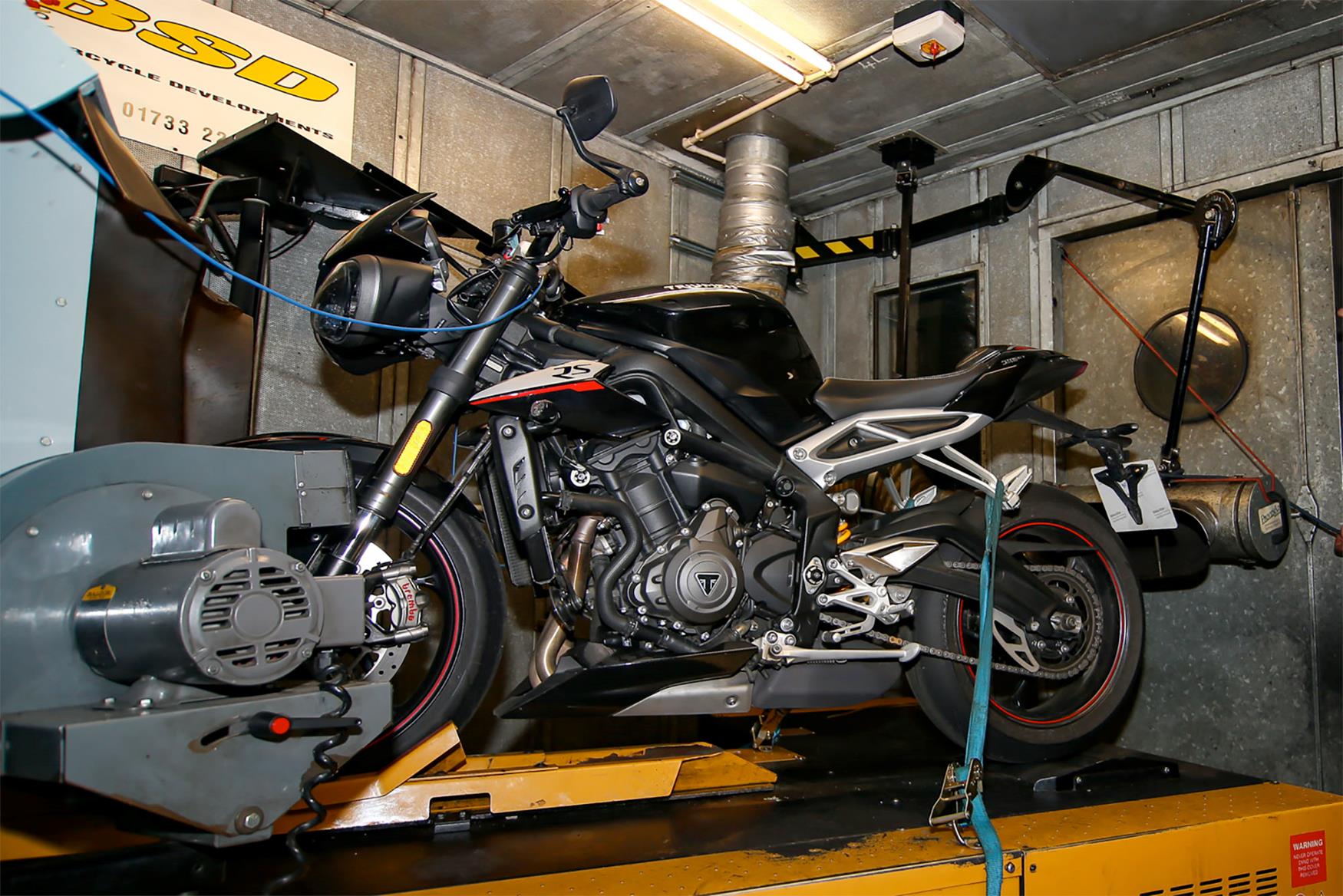 MCN Fleet: Speed vs Street Power
