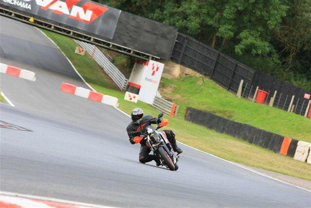 MCN users show us their knee down pics