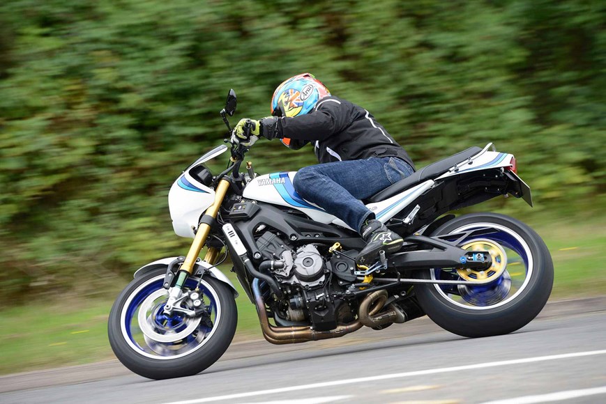 First ride: Velocity-Moto 900LC