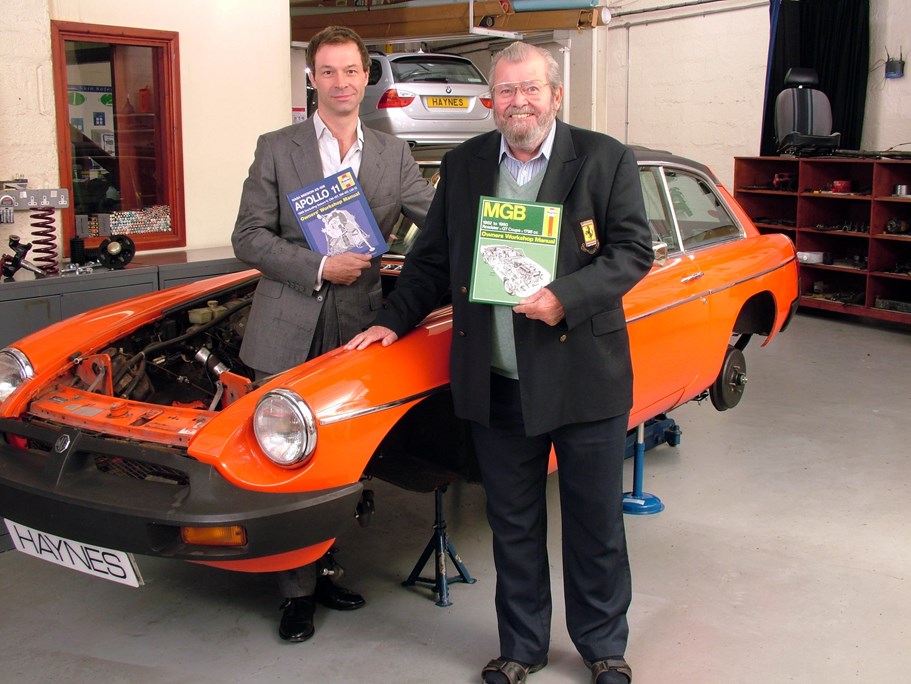 Haynes Manual and Motor Museum founder dies aged 80