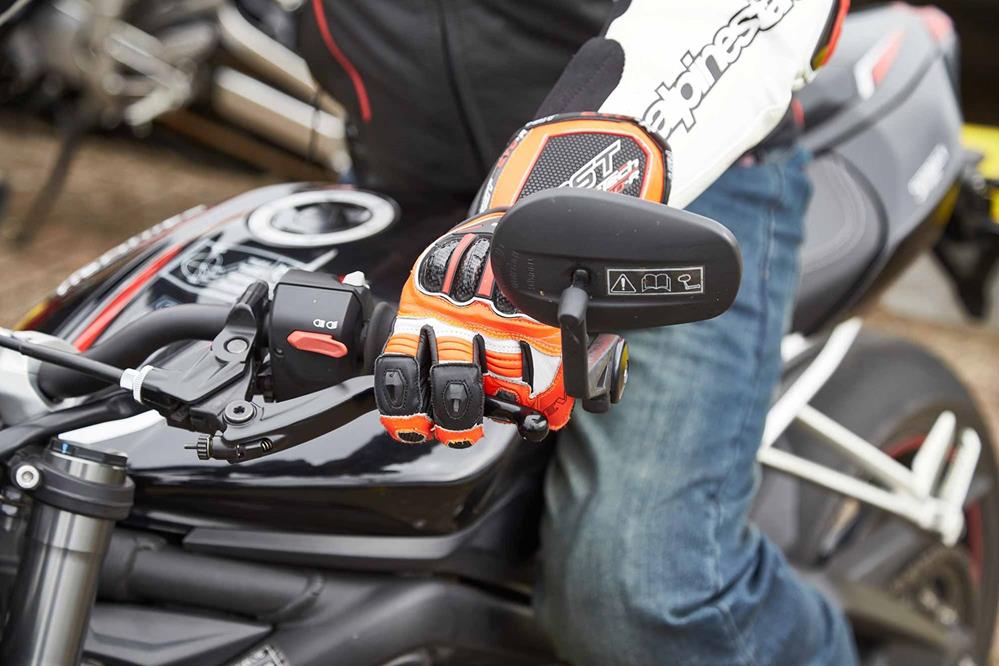 How to ride a motorcycle: a beginner's guide