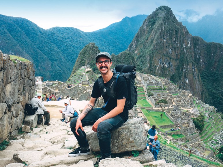 Record-breaking globetrotter Henry Crew has bike stolen