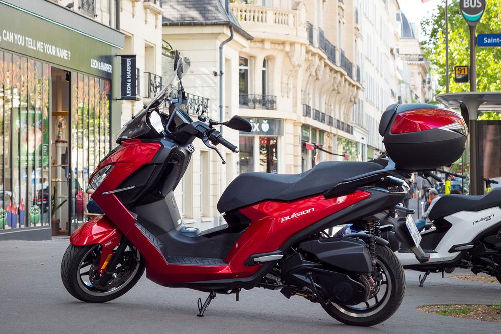 Peugeot Pulsion 125: do you know of a smarter scooter?