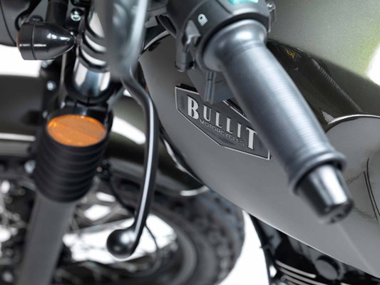Bullit Bluroc 125 incoming