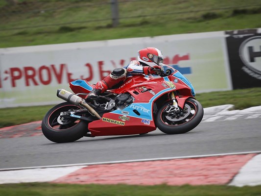 BSB: Michael Rutter to pay tribute to father Tony Rutter at Brands Hatch