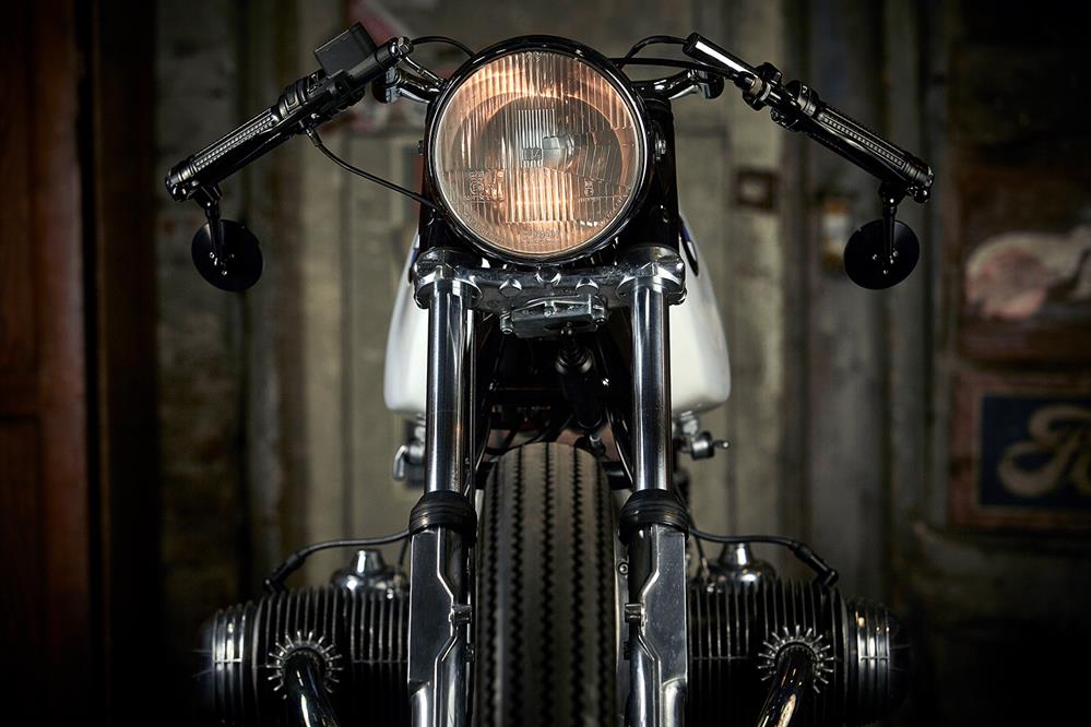 Boxer goodies: Polish custom house create stunning café racer BMW R100RT