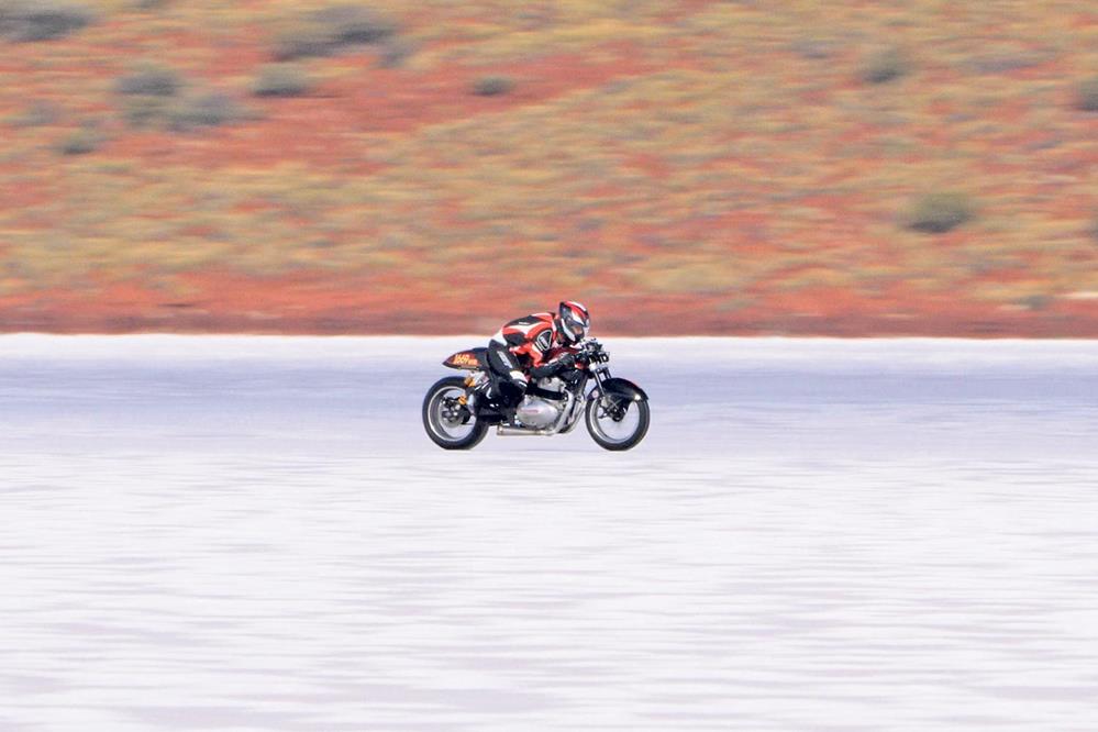 Customised Royal Enfield 650 Interceptor sets speed record