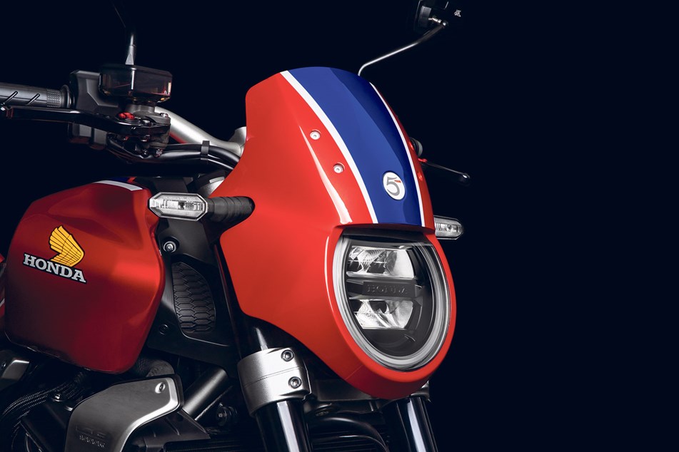 Fresh 5Four hits the road: Guy Willison’s striking hand-built custom ...