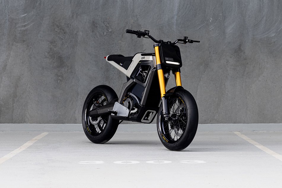 DAB Concept-E combines roadster charm with supermoto cool in learner ...