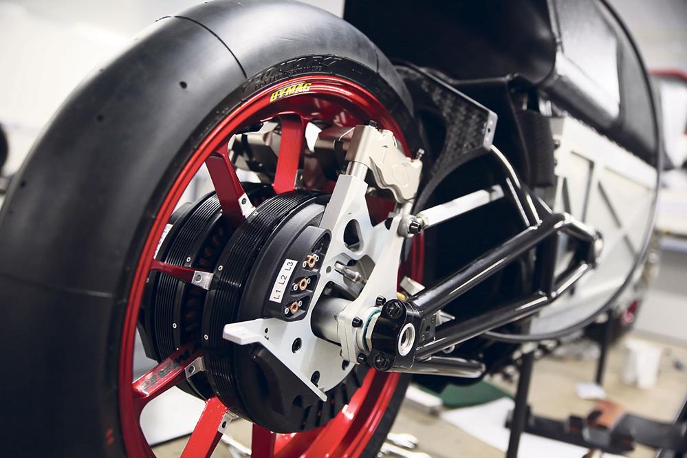 Holy moly! Mad-looking British speed machine hits the track in high ...