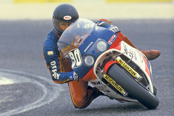 Chasing perfection: Honda’s oval-piston NR750 at 30