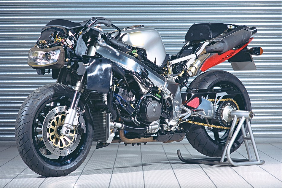 Chasing perfection: Honda’s oval-piston NR750 at 30