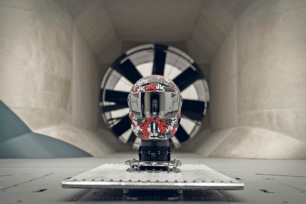 New material inside the latest Ruroc Atlas 4.0 helmet helps it exceed ...