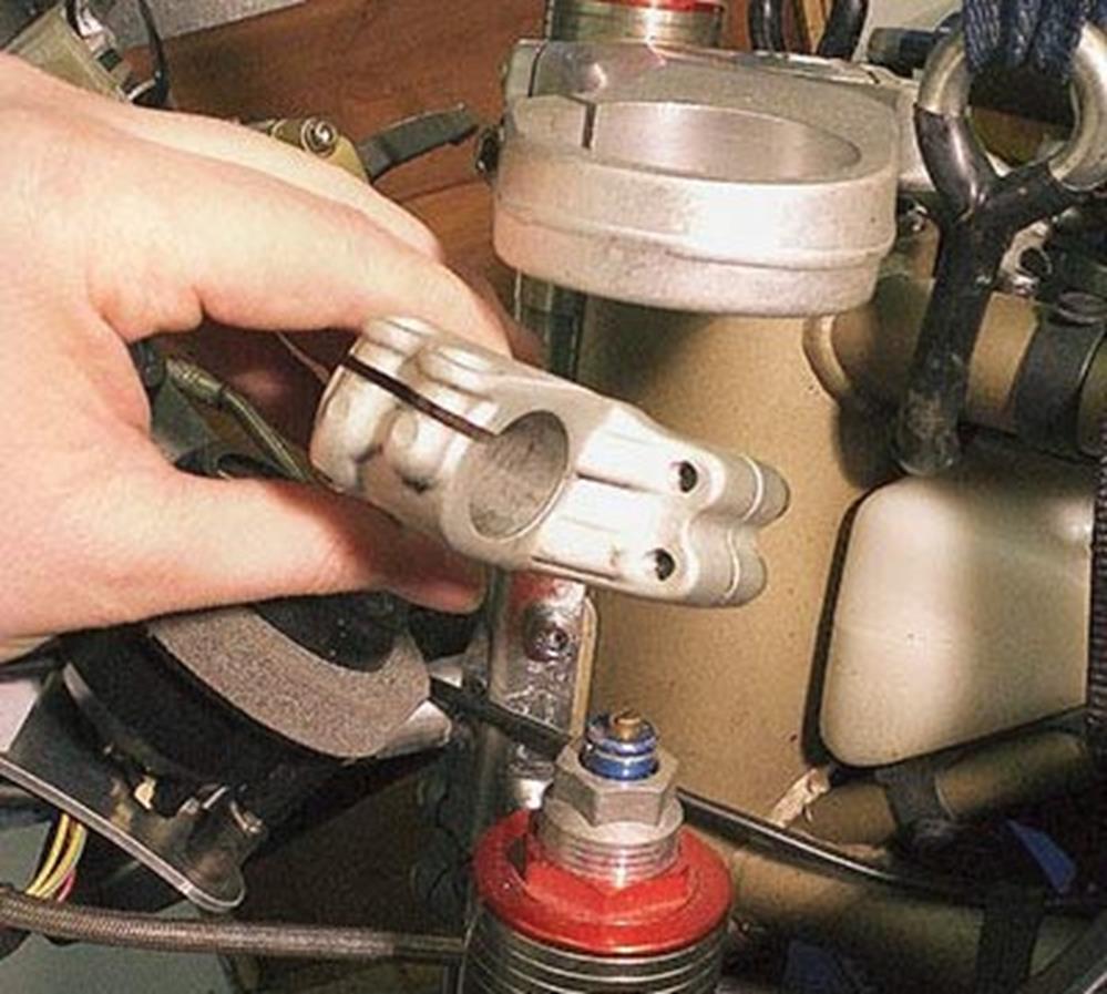 How to fit clip-on bars for that tucked-in race-style ride