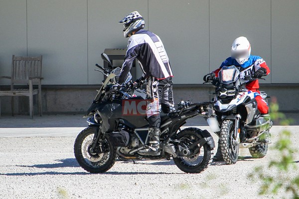 BMW confirm R1300GS launch date and build their millionth boxer engine