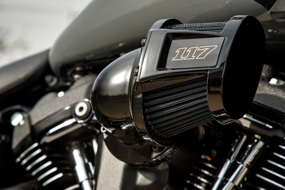 HARLEY-DAVIDSON LOW RIDER (2022 - on) Review