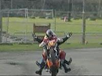 Mexican wave on a bike